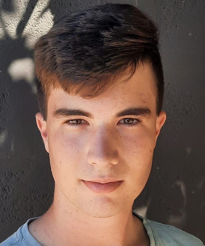 Hősök köztünk élnek !Csütörtök reggel a győri busz-végállomáson ...